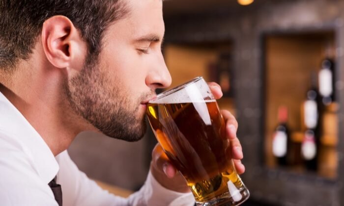 Existen 9 tipos de bebedores de cerveza artesanal, ¿cuál eres tú?